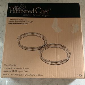 Pampered Chef | Kitchen | New The Pampered Chef Torte Pan Set 76 Pans ...